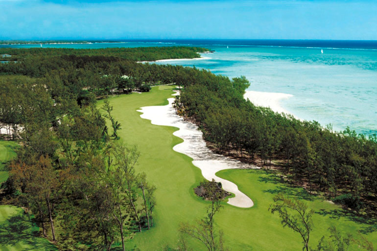 6 of the World’s Most Breathtaking Golf Courses