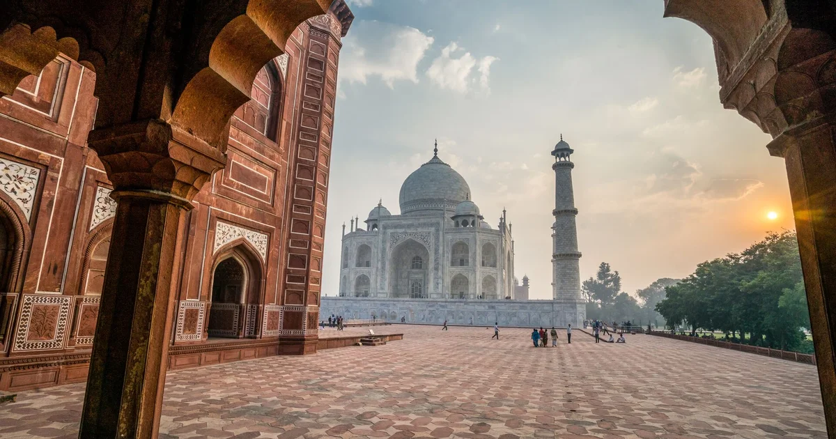 Experience everything, miss nothing